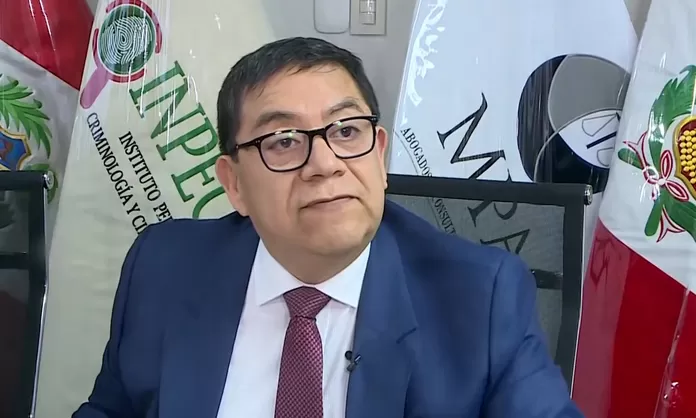 Defensa de Colchado cuestiona pase al retiro