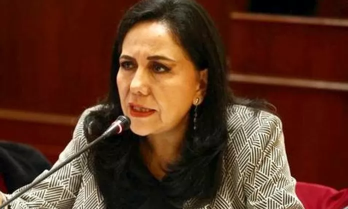 Acuña sobre Gloria Montenegro: En estos momentos no tiene nada que ver ...