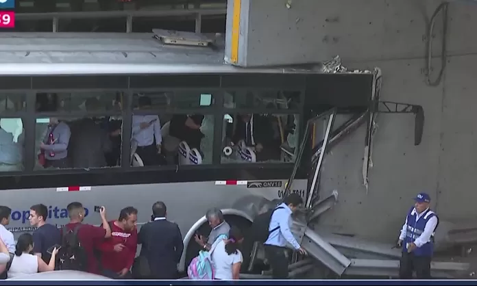 ATU niega desperfectos en bus accidentado del Metropolitano