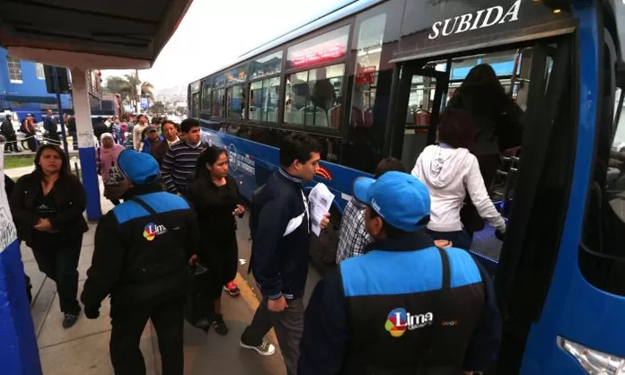 Corredor Azul: buses funcionarán hasta las 2 de la mañana - América ...