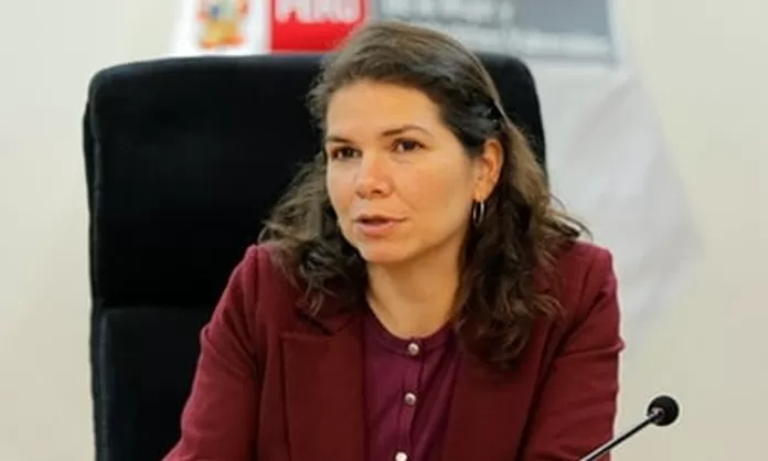 Claudia Dávila tras presunto caso de bullying: Todos somos cómplices si guardamos silencio en ...