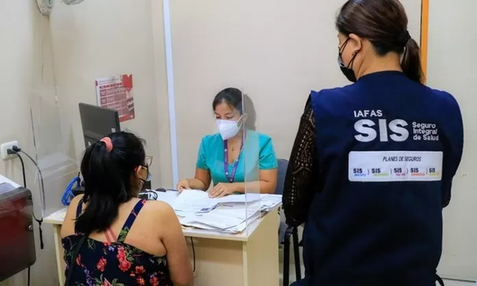 SIS: Peruanos en el exterior tendrán seguro de salud