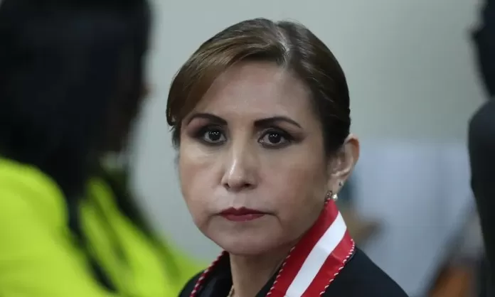 Presentan denuncia constitucional contra Patricia Benavides