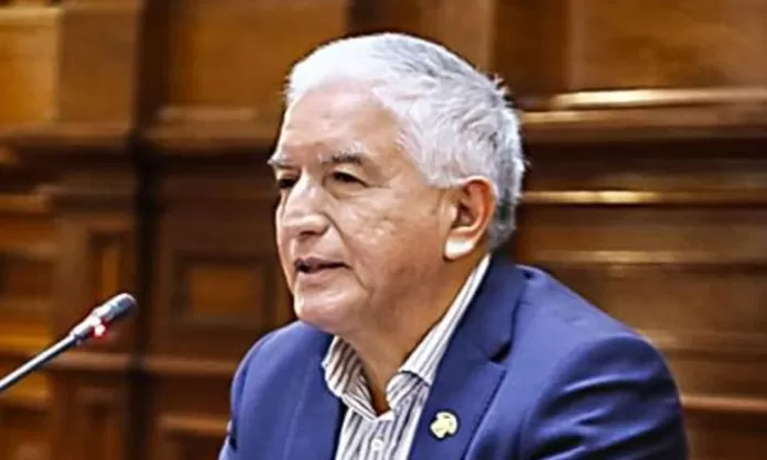 Héctor Acuña sobre José Williams: "No ha sabido escuchar a la población"