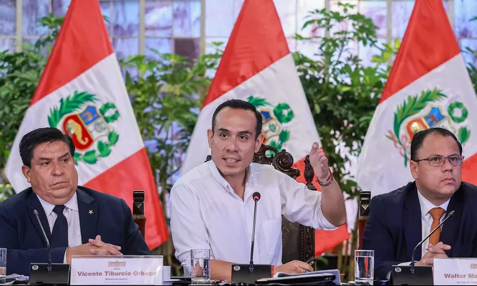 José Jerí dice que sus principales enemigos están en los penales