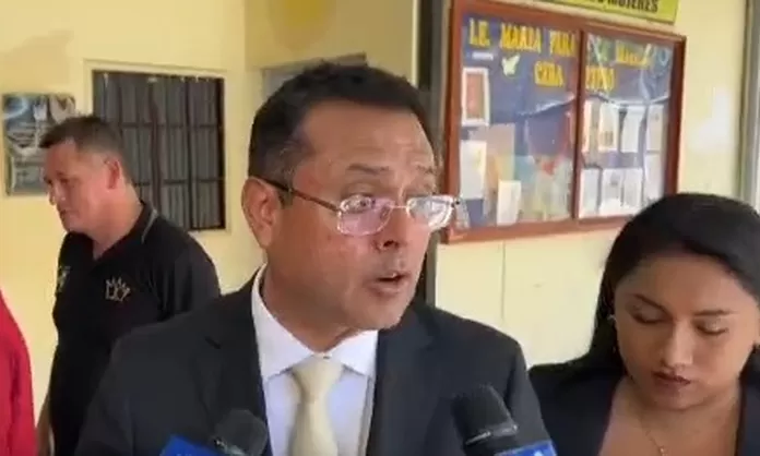 Ministro José Tello: La presidenta está colaborando con la investigación