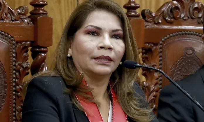 Reglaje a Barreto: Vínculos del Mininter con jefe PNP