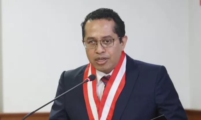 Roberto Burneo: Perfil del nuevo presidente del JNE