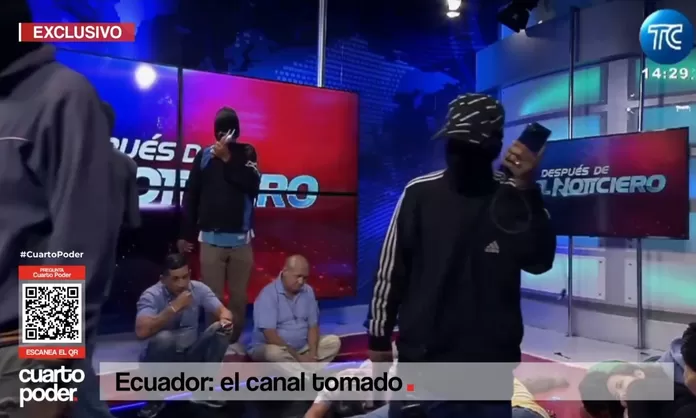 El rescate de los trabajadores de TC Televisión en Ecuador