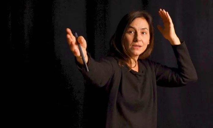 La actriz peruana Denise Arregui vuelve a las tablas con ‘Relatos ...