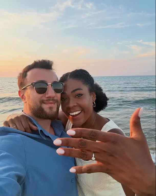 Ángela Leyva se comprometió con novio turco
