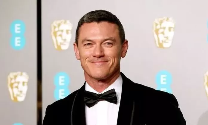 Así fue como Luke Evans les reveló a sus papás que es homosexual ...