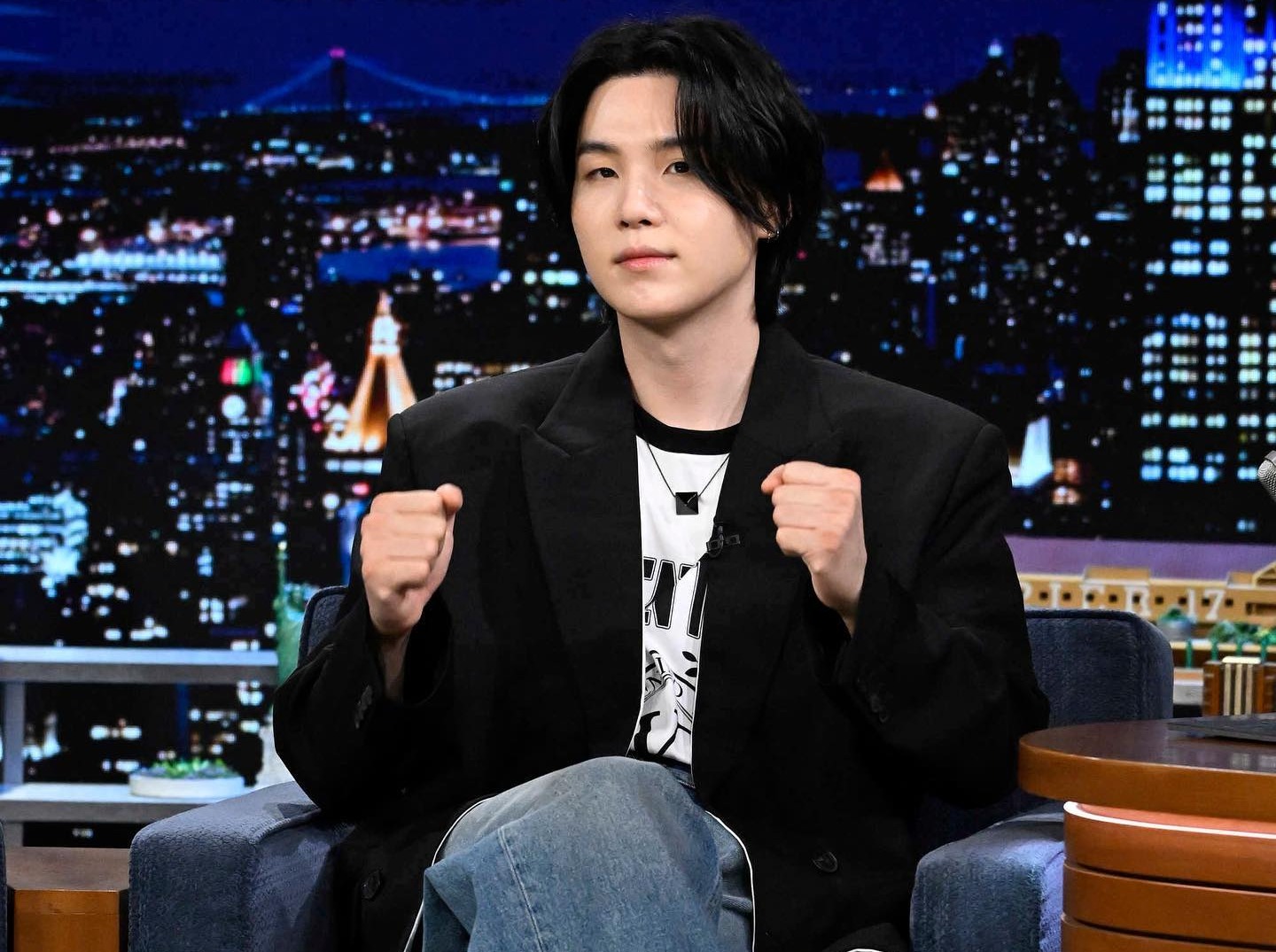 BTS: Suga deslumbró a todos sus fans en The Tonight Show Starring Jimmy ...