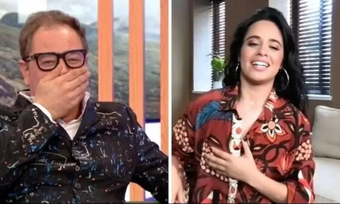 Camila Cabello Sufre Vergonzoso Momento Tras Percance Con Su Vestuario Durante Entrevista