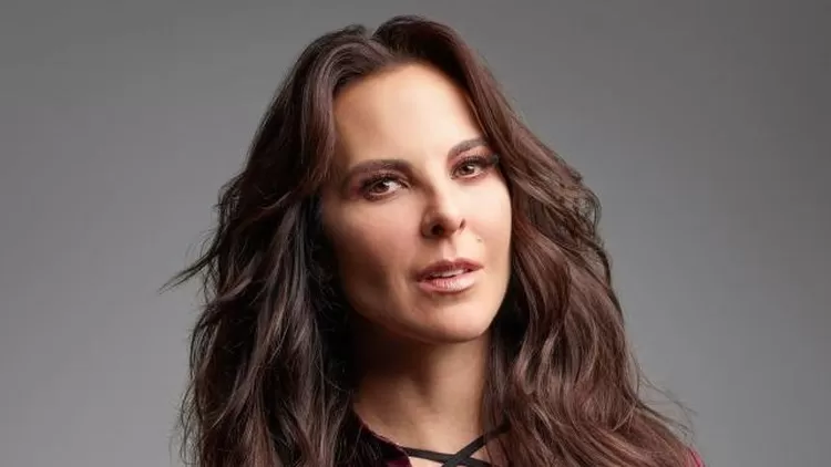 Kate del Castillo celebró sus 50 años más sexy que nunca - América Noticias