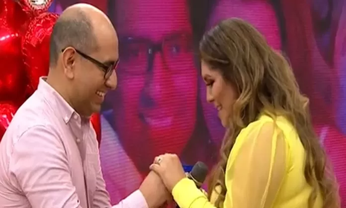 Lady Guillén: Christiam Uribe le propuso matrimonio en pleno programa Lady Guillén: Christiam Uribe le propuso matrimonio en pleno programa