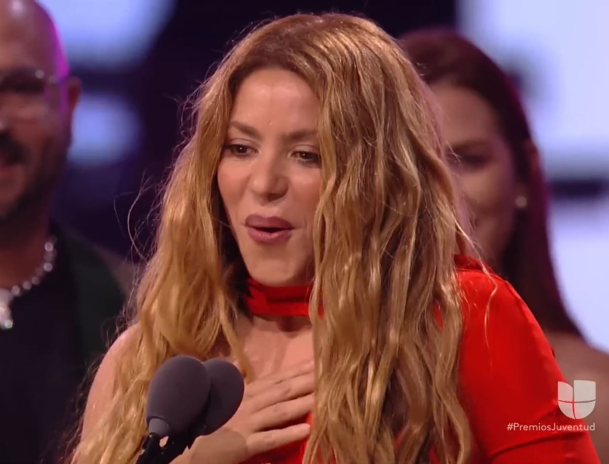 Shakira arrasó en Premios Juventud y celebró con sus hijos Milan y Sasha - América Noticias