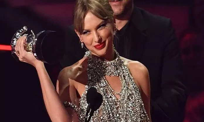 Taylor Swift debutará como directora de cine