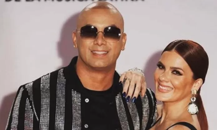 Wisin: Su esposa lanzó su línea de ropa y así reaccionó el reguetonero