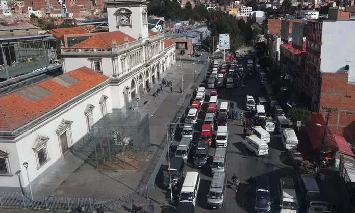 Bolivia: protestas por retiro de subsidio a combustibles
