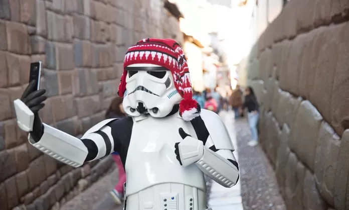 Facebook: el 'Cholo Trooper' de Star Wars visitó Cusco y la pasó así