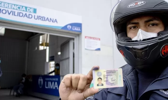Revalidar la licencia para moto: costo y requisitos