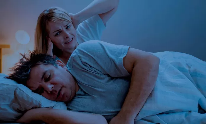 ¿Cuándo una persona ronca a qué se debe?